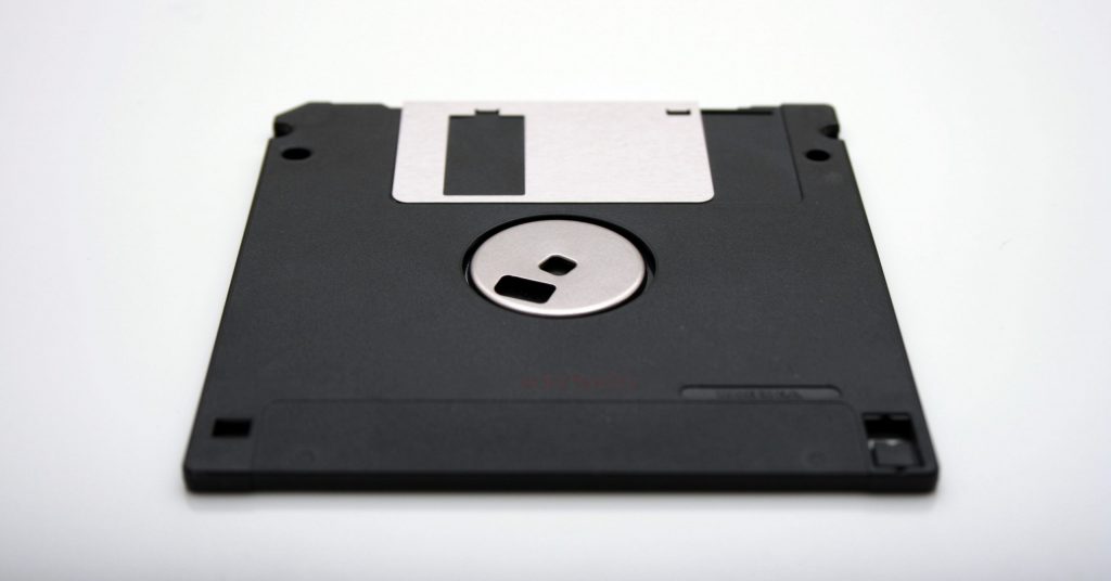 The Wrap: ‘Star Trek’ Creator Gene Roddenberry’s Lost Data Recovered From 200 Floppy Disks ...