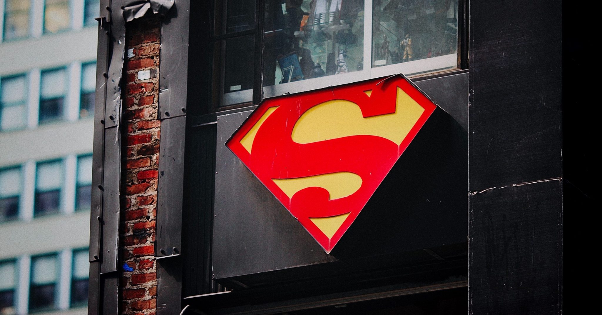 “Superman” Data Storage Crystals May Outlast Mankind - DriveSavers