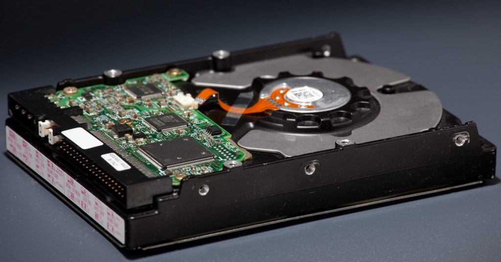 Hard Drive Data Recovery: Microscopic particles can cause huge damage ...